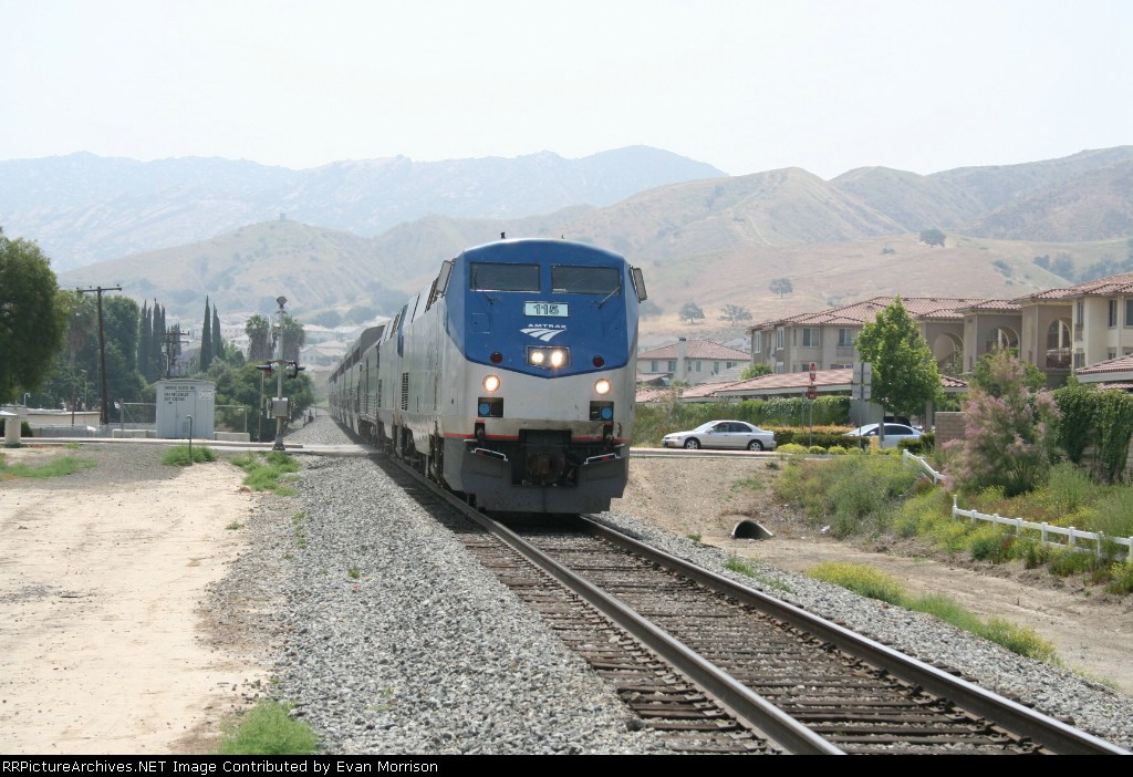 AMTK 115 Leads The Starlight North In Simi Valley